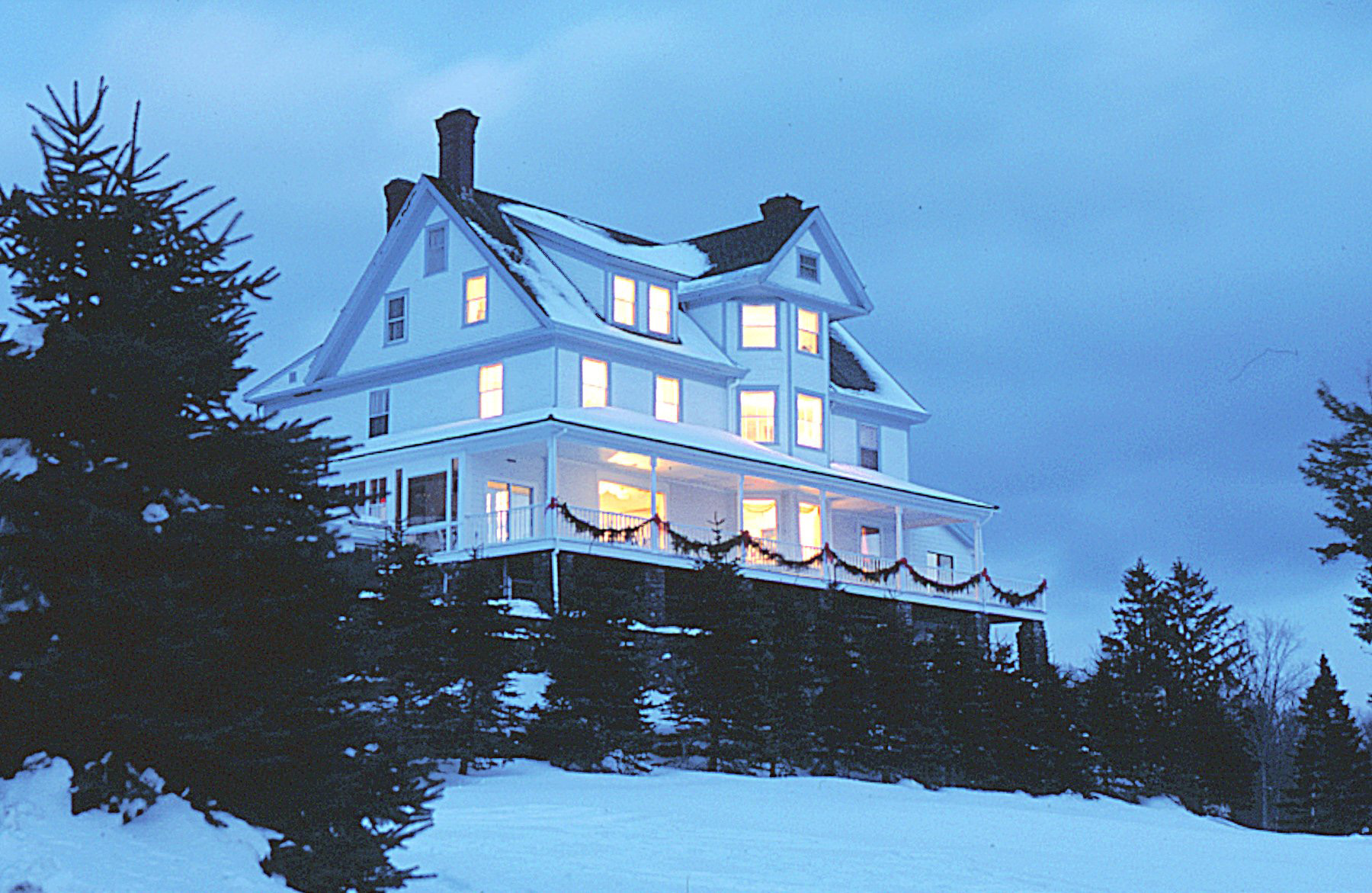 Cozy Winter Inns with Exceptional Restaurants - Visit Maine - Visit Maine